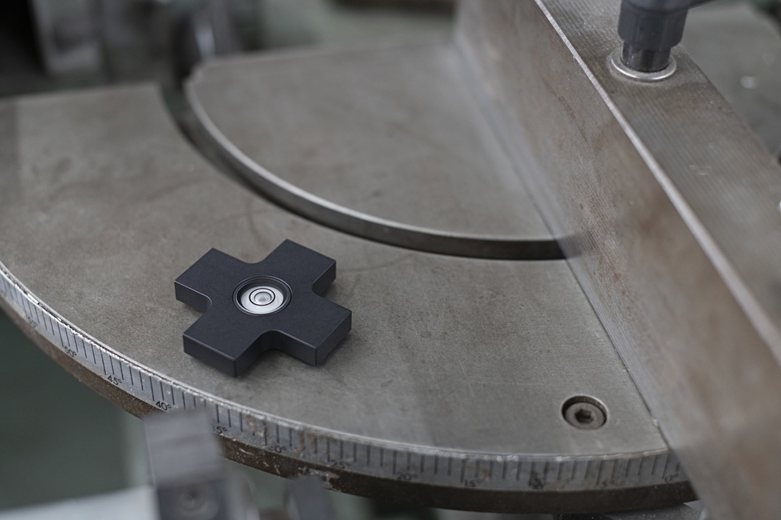 Cross spirit level - Stahl-Libellen